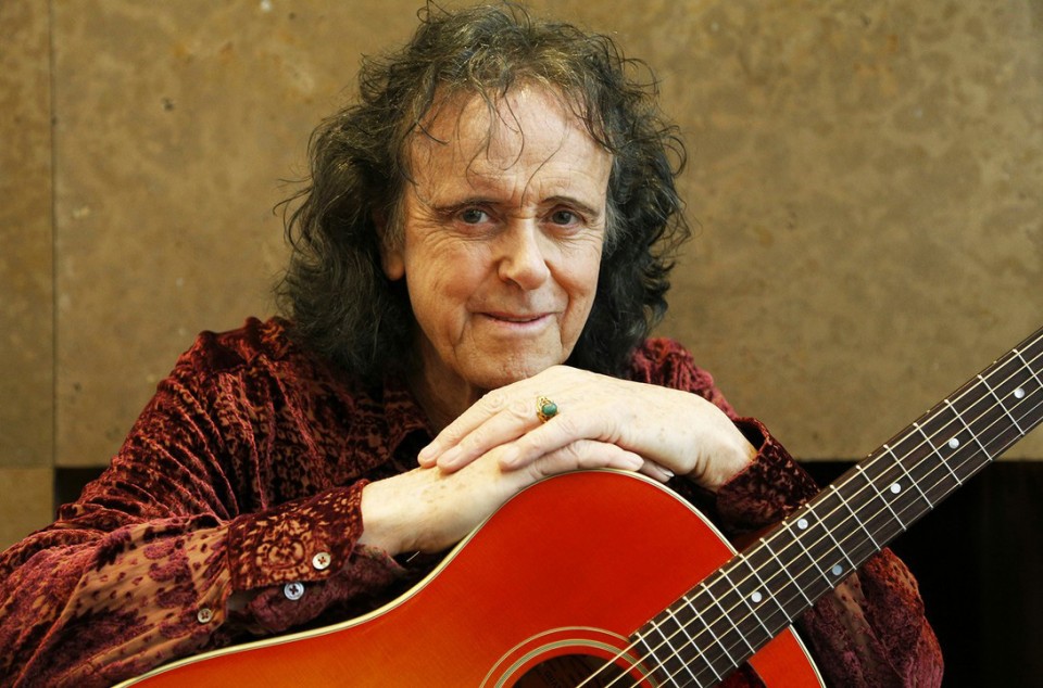A Darker Side of Donovan | San Diego Troubadour
