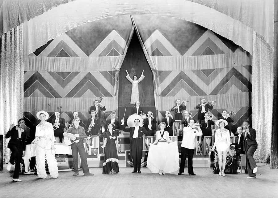Major Bowes’ Transcontinental Revue. Sam Hinton, third from left front ...