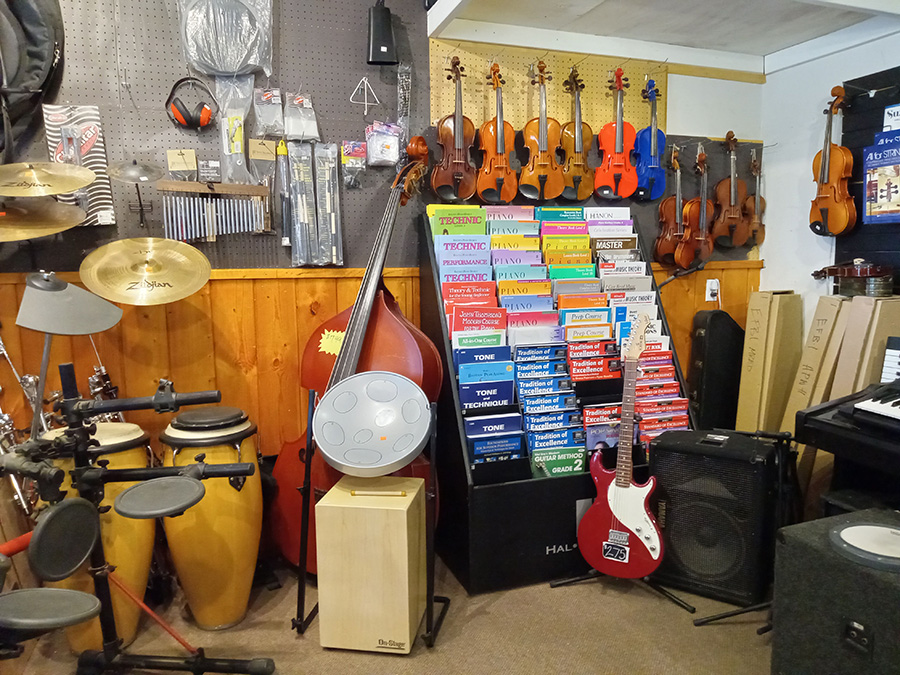 Jon Hasz Keeps Music at the Forefront | San Diego Troubadour